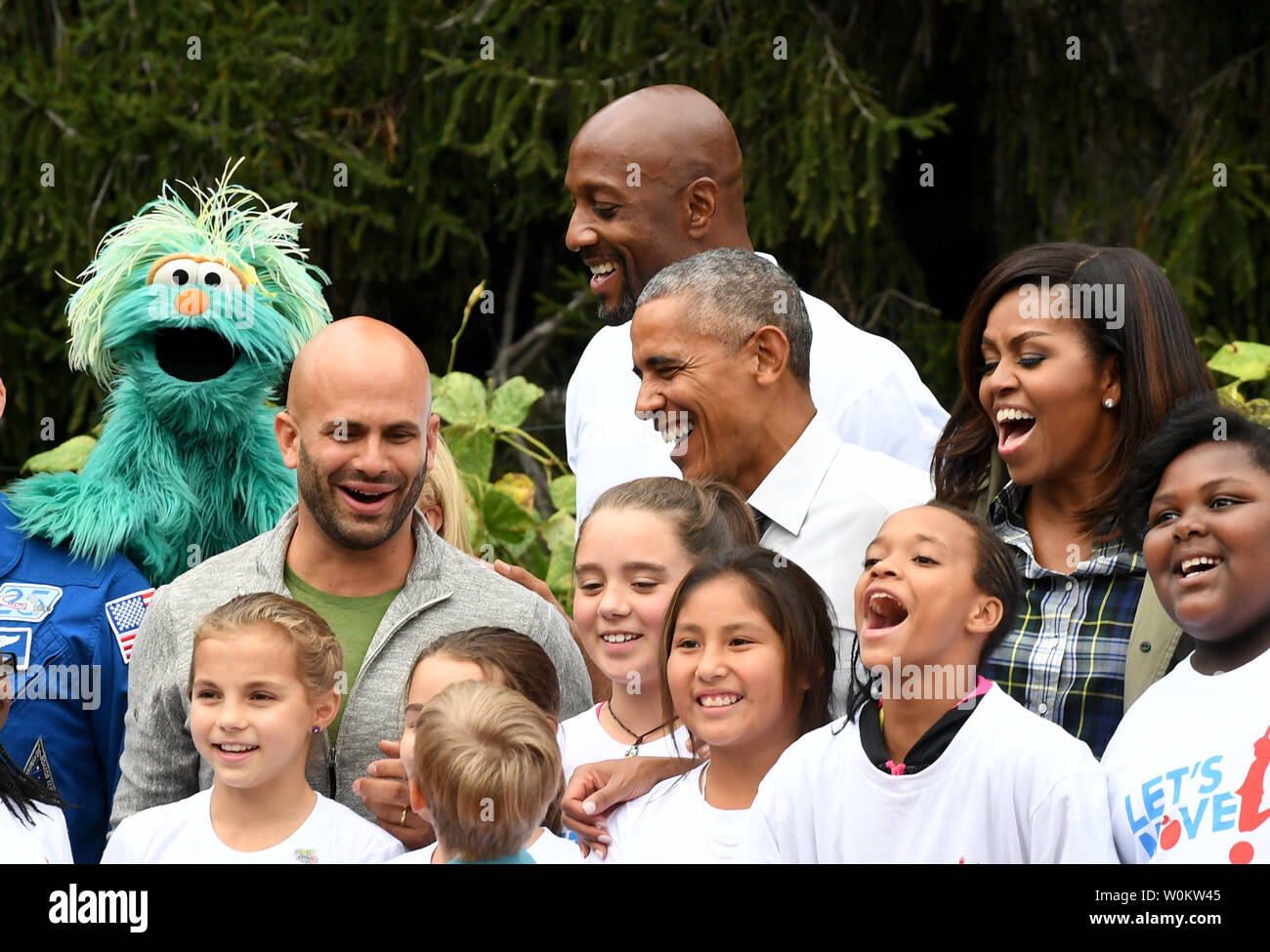 Sesame street characters hi-res stock photography and images - Alamy