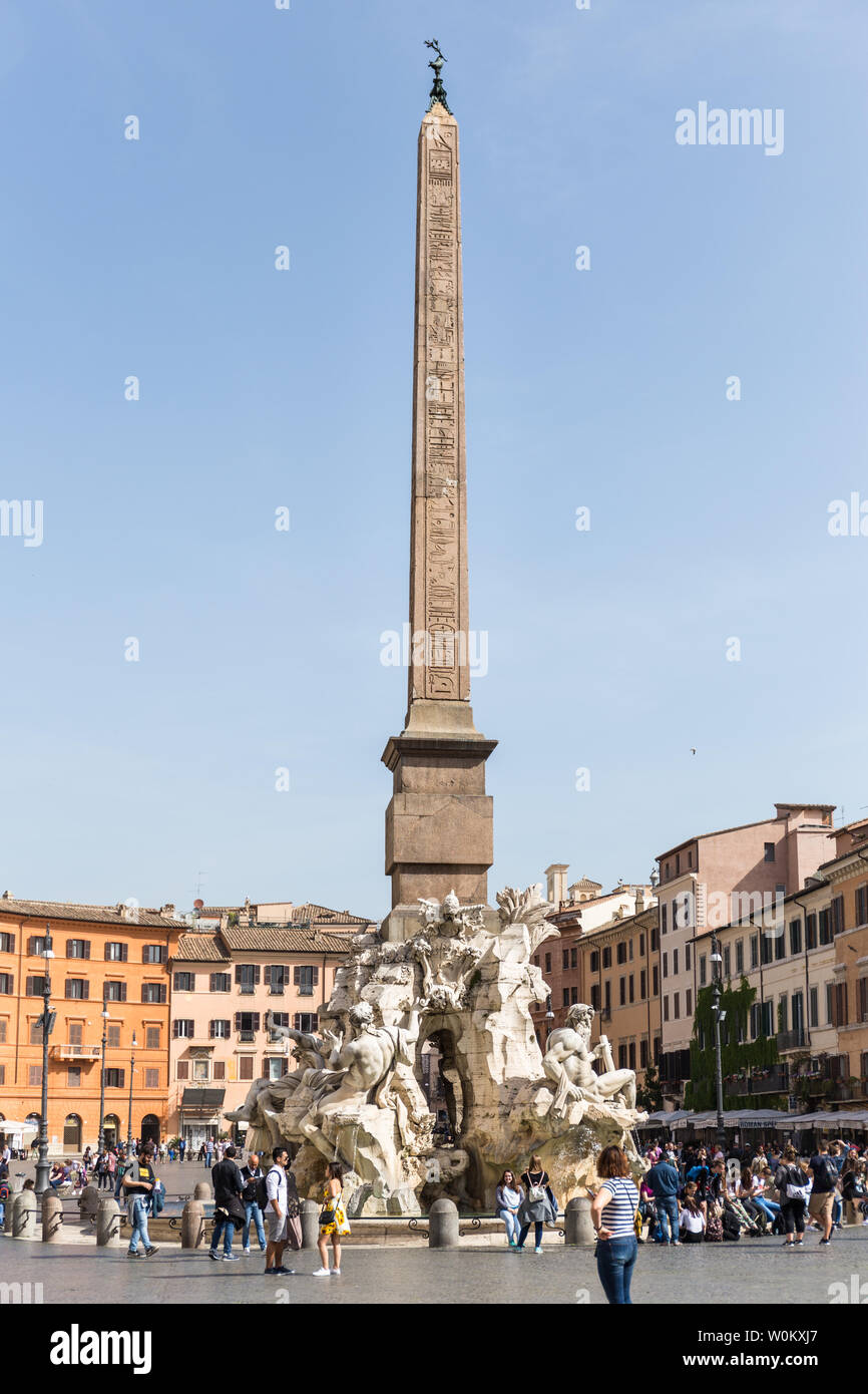 Piazza navona obelisk hi-res stock photography and images - Alamy