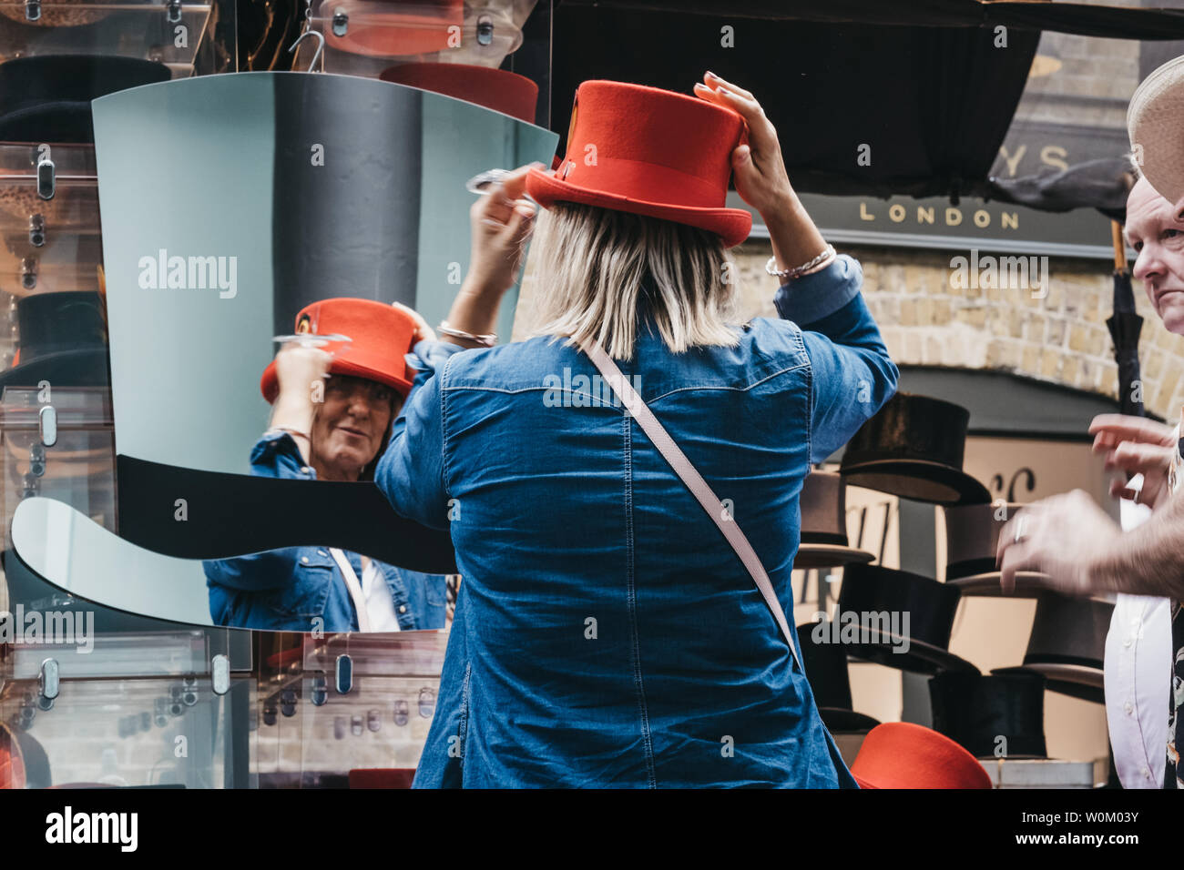 Victorian spitalfields market hi-res stock photography and images - Alamy