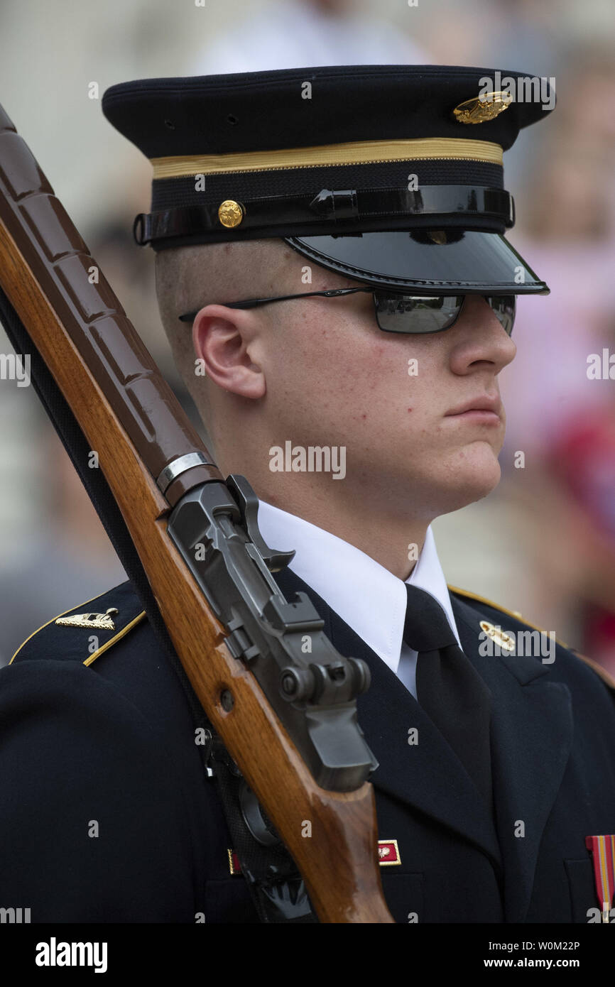 The changing of the guard by the Tomb Guard sentinels of the 3rd U.S ...