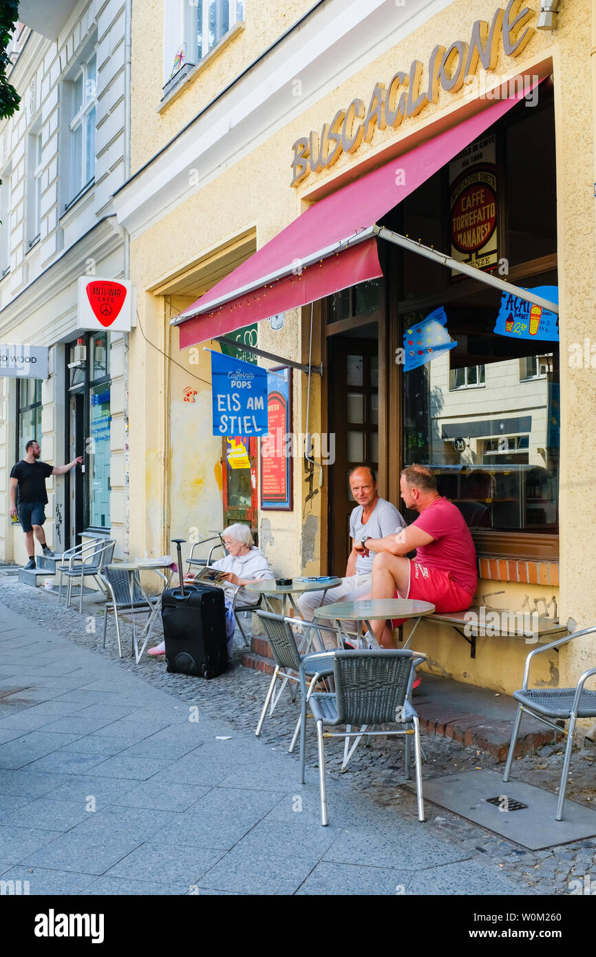 Cafe life german berlin hi-res stock photography and images - Alamy