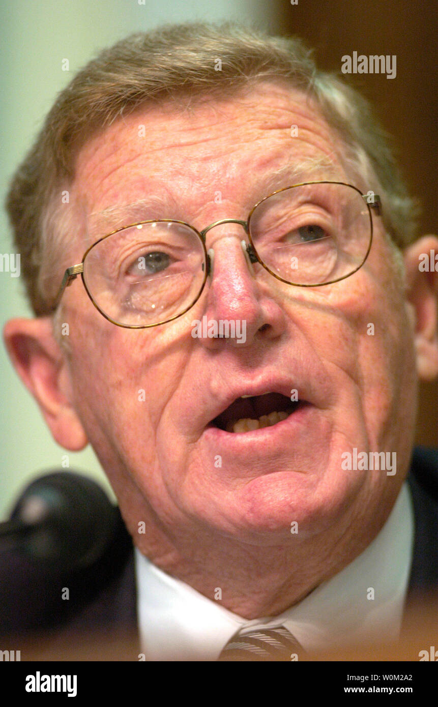 Senator conrad burns hi-res stock photography and images - Alamy