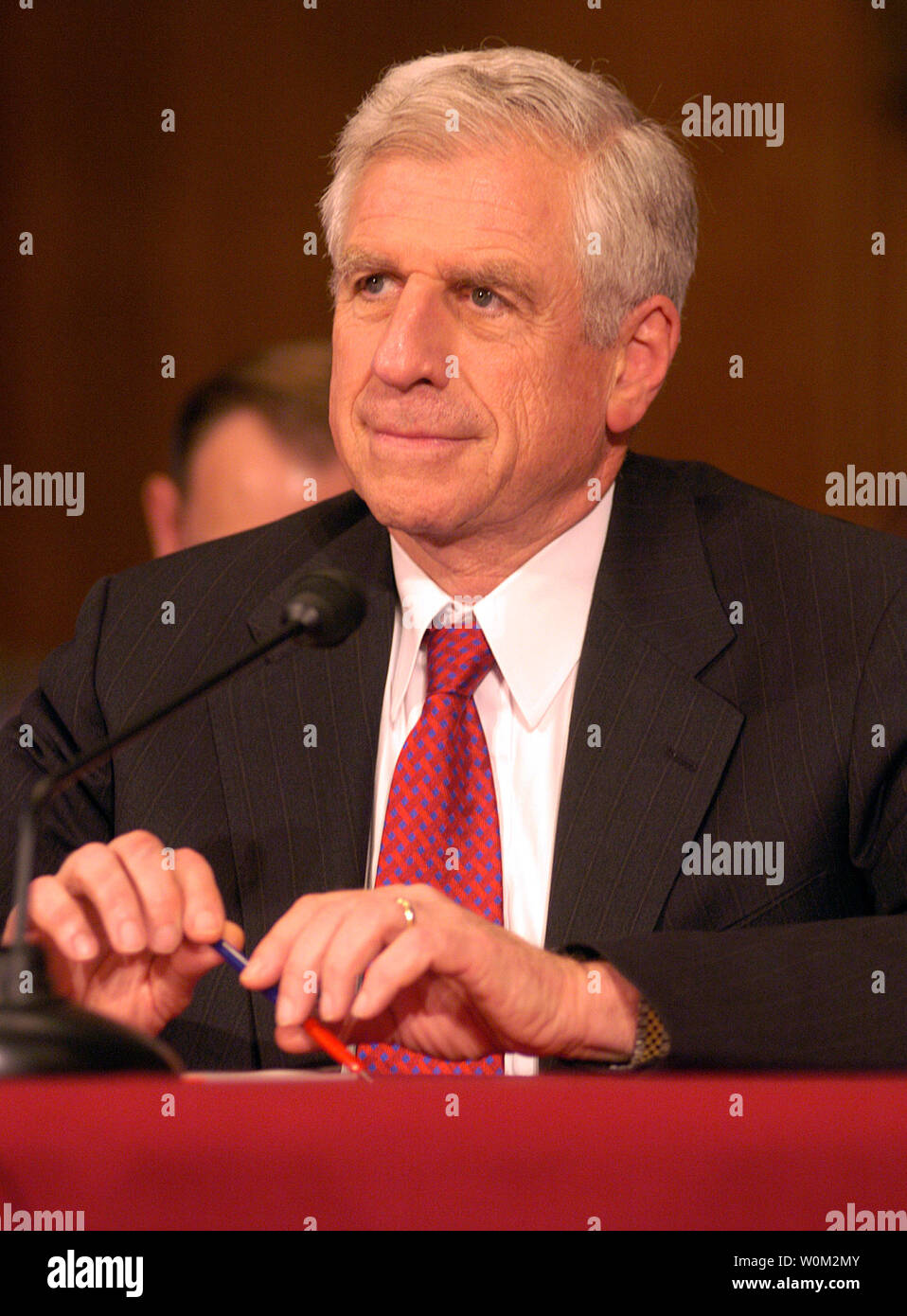 John danforth 2004 hi-res stock photography and images - Alamy