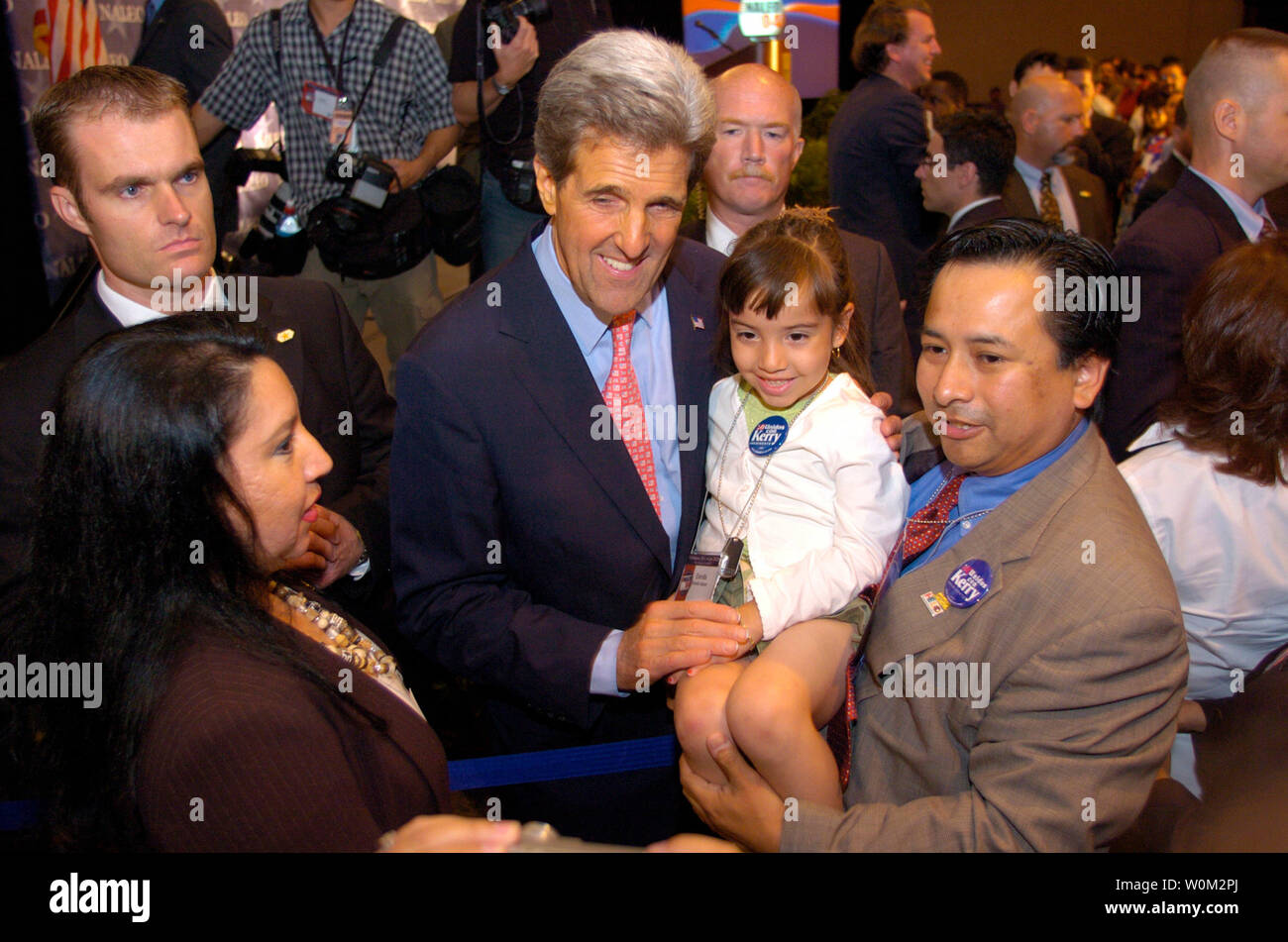 Senator and Presidential Candidate John F. Kerry takes a moment to have ...