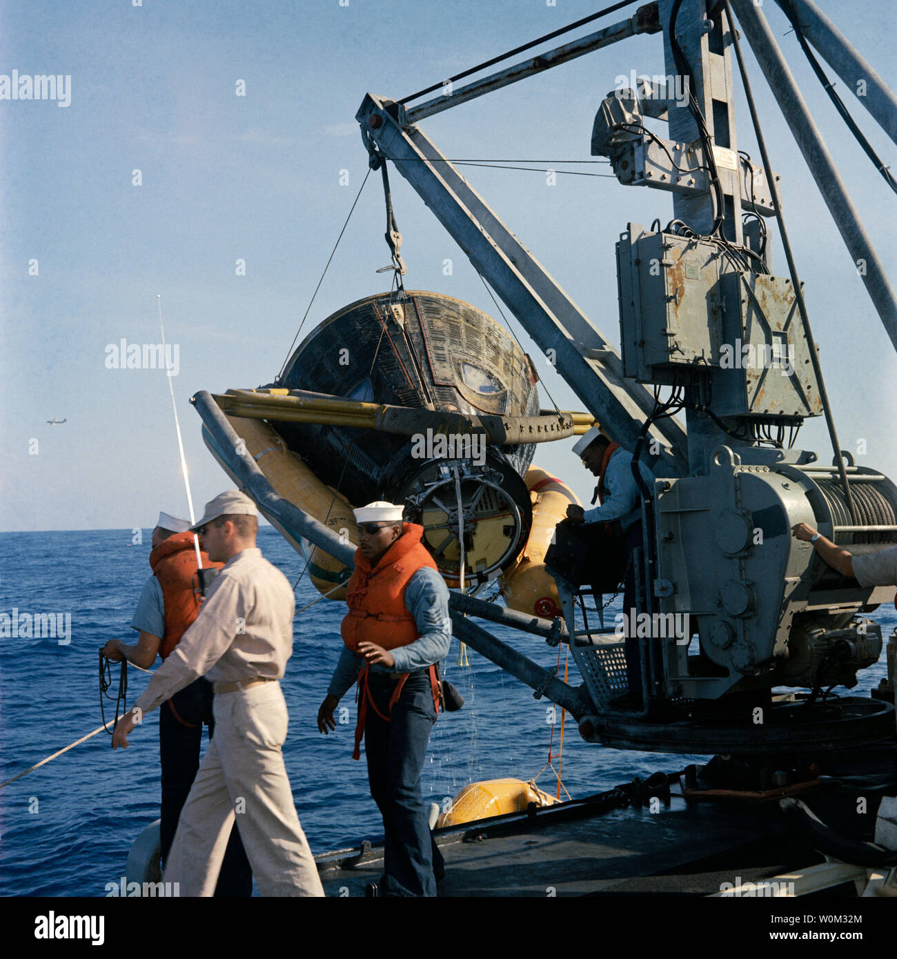 Uss mason hi-res stock photography and images - Alamy