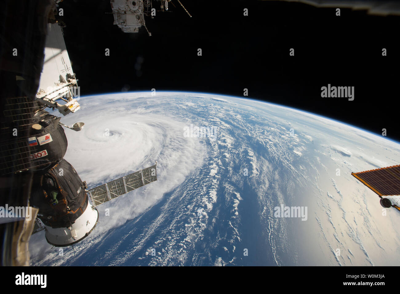 NASA astronaut Randy Bresnik photographed Super Typhoon Noru in the ...