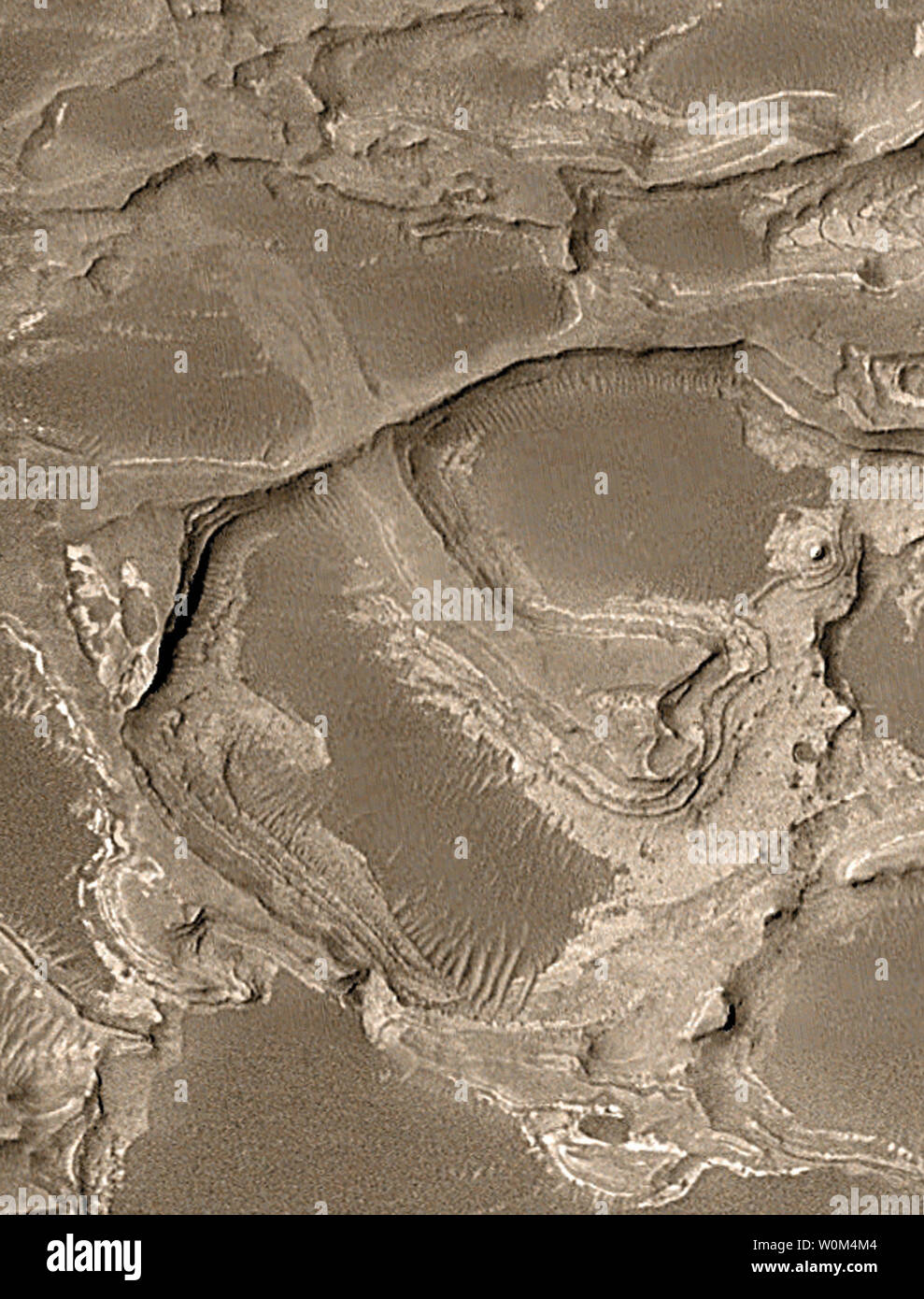 The Mars Global Surveyor (MGS) shows in this image (MOC2-54c) a ...