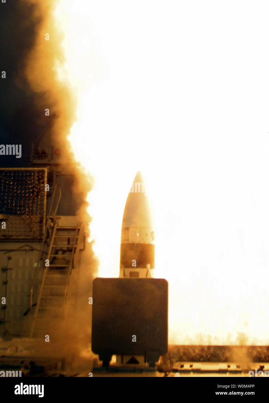 Aegis ballistic missile defense system hi-res stock photography and ...