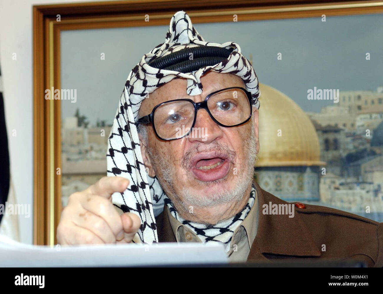 Palestinian leader Yasser Arafat makes a point during his speech on ...