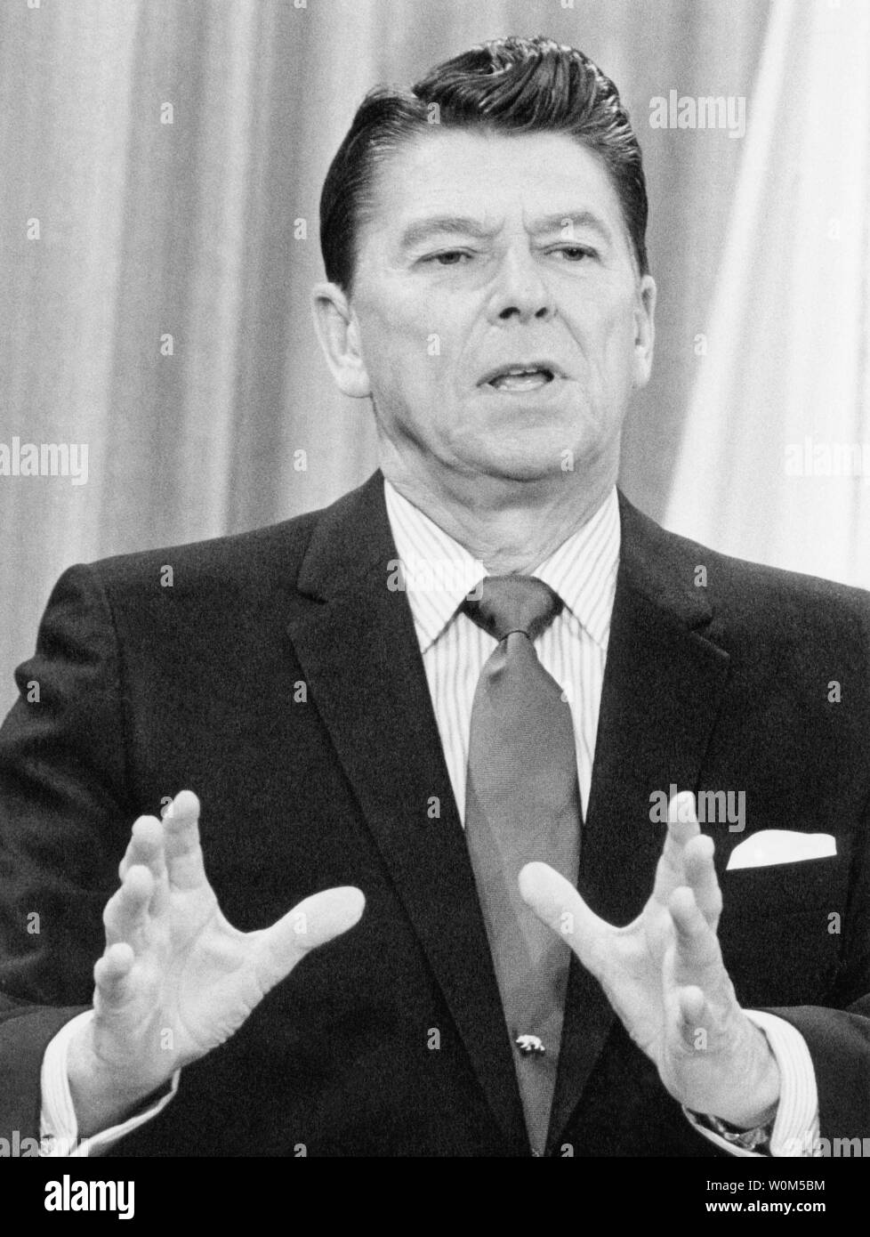 Governor ronald reagan hi-res stock photography and images - Alamy