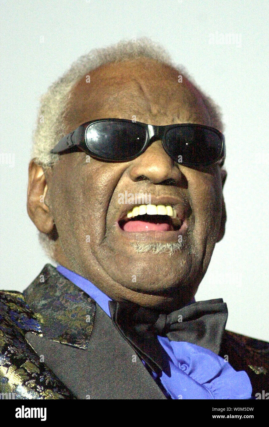 Ray Charles, a recording artist who erased musical boundaries, died in ...