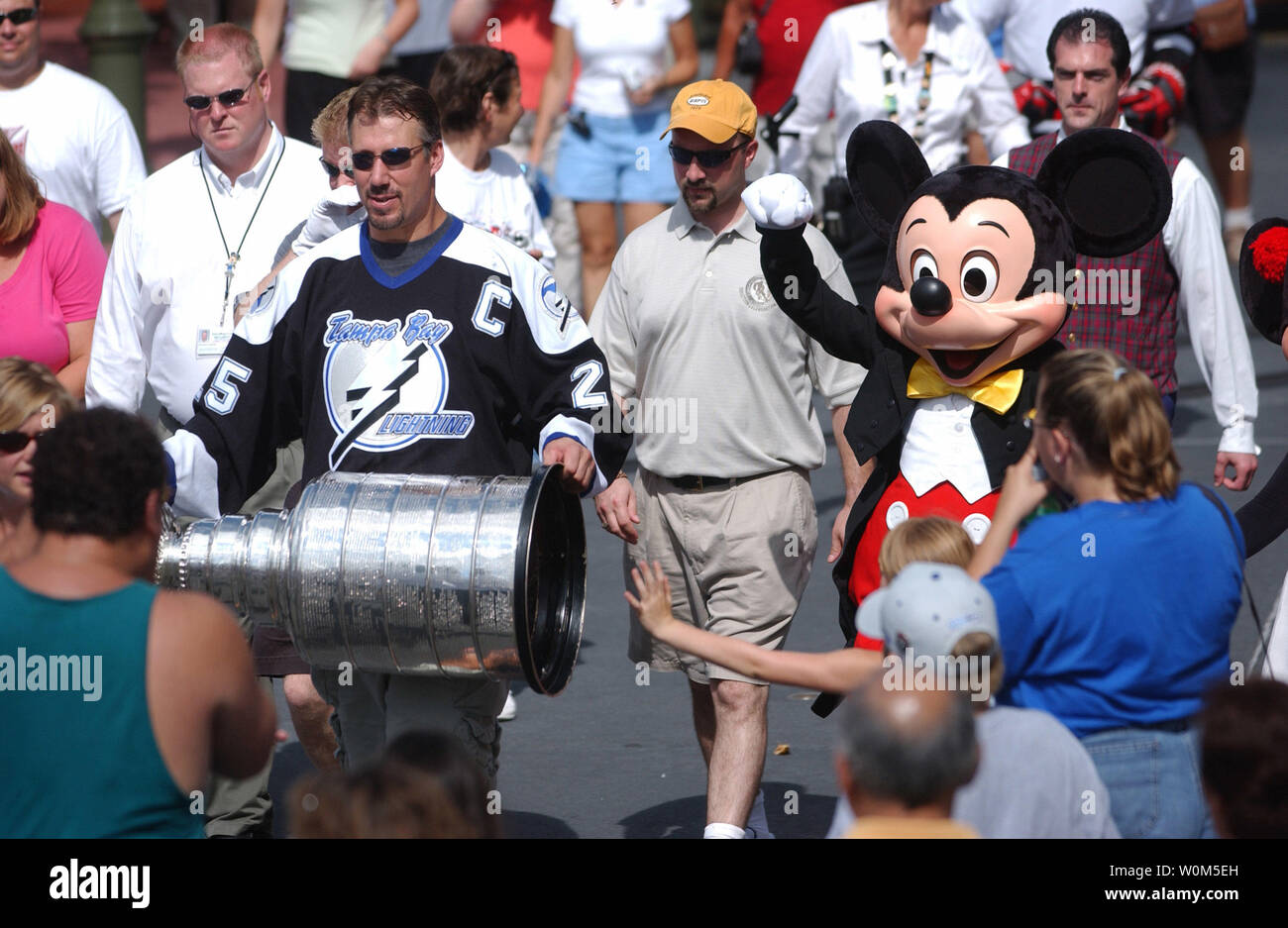 Team mickey hi-res stock photography and images - Alamy