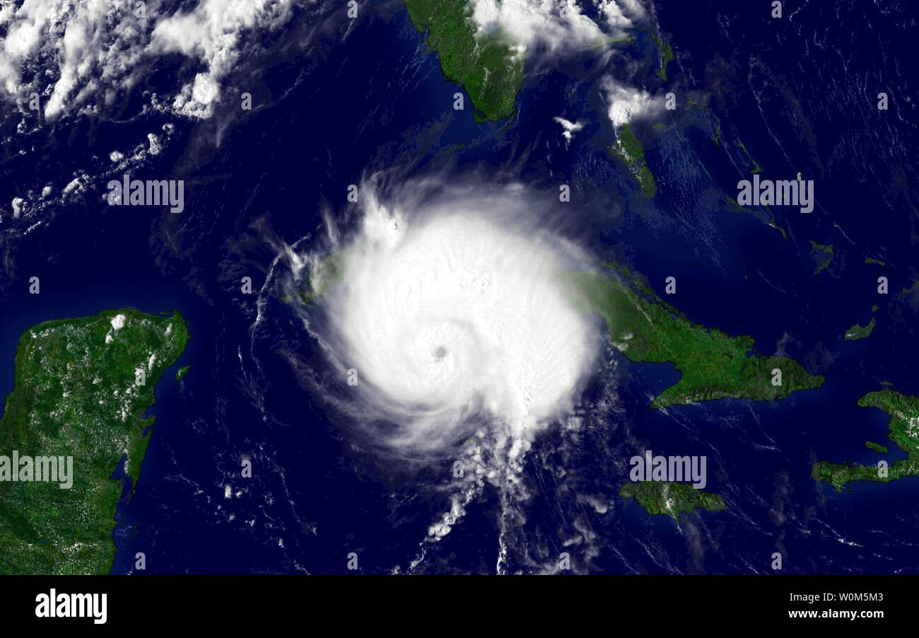 Hurricane charley satellite hi-res stock photography and images - Alamy