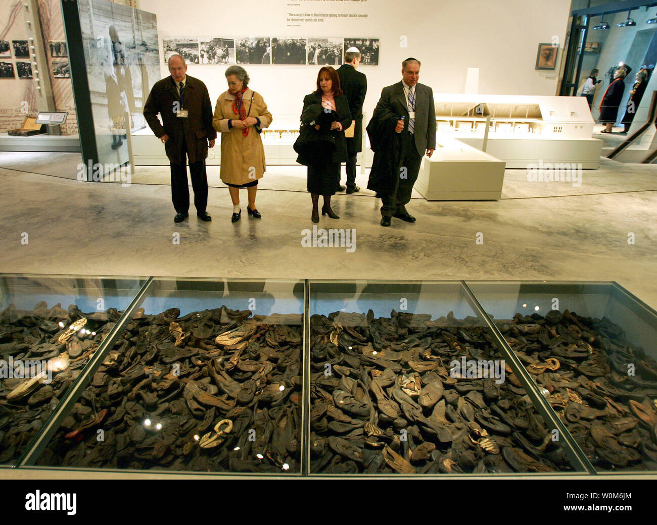 Yad vashem shoes hi-res stock photography and images - Alamy