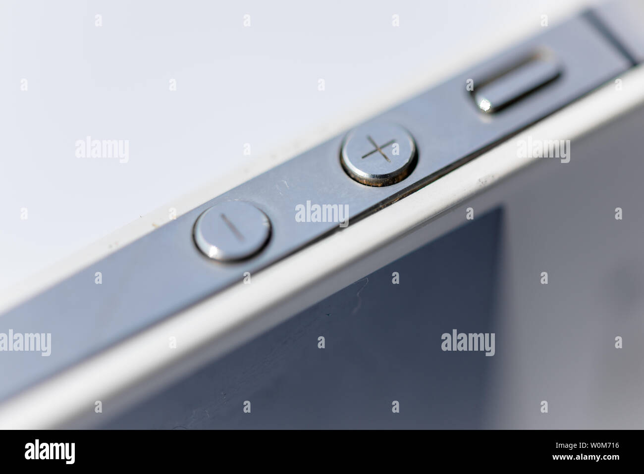 The iPhone 5s remains one of Apple's most innovative cellphone designs ...