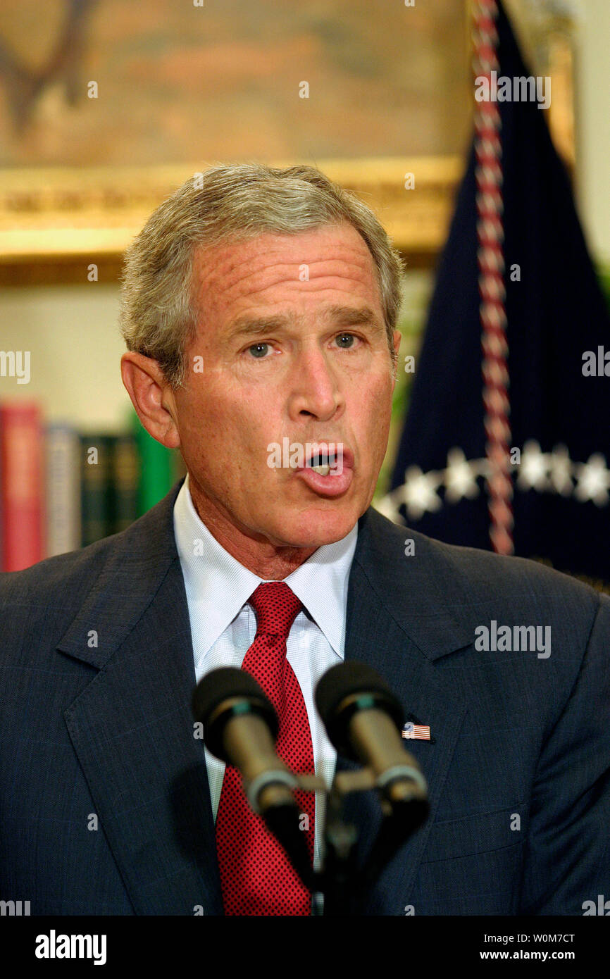 U.S. President George W. Bush makes a statement in the Roosevelt Room ...