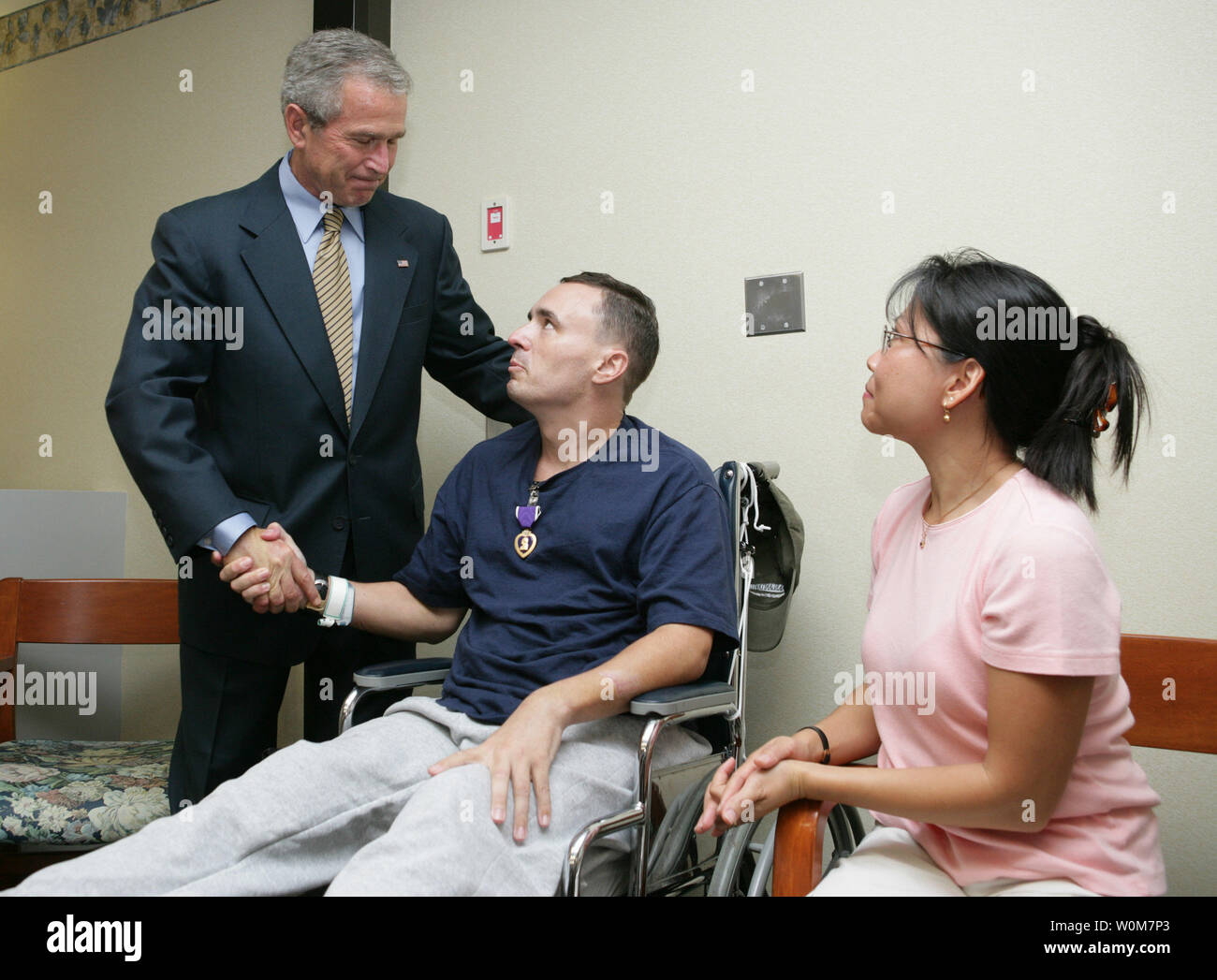As his wife sarah looks on hi-res stock photography and images - Alamy