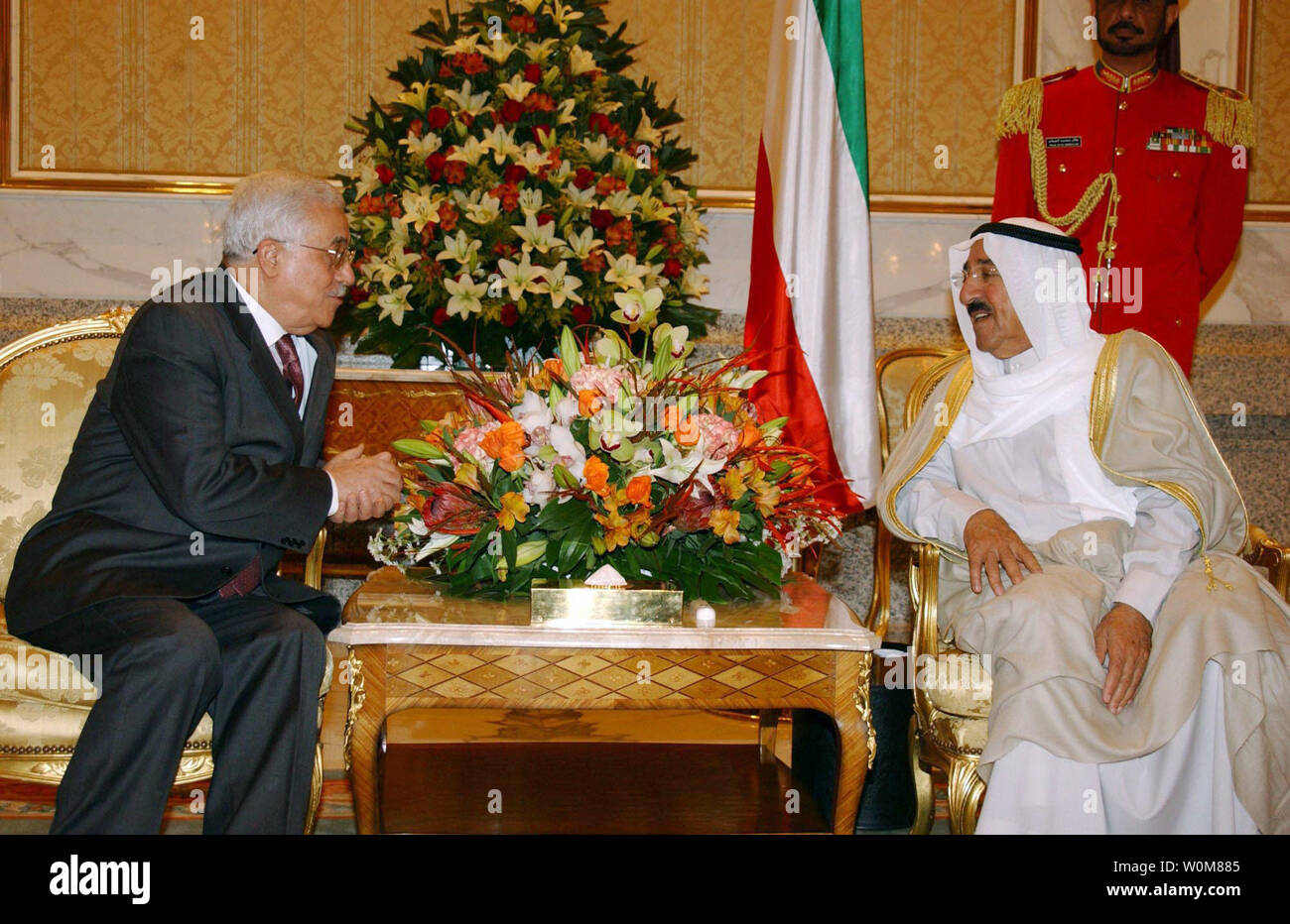 Kuwait's Emir Sheikh Sabah al-Ahmad al-Sabah and Palestinian President ...