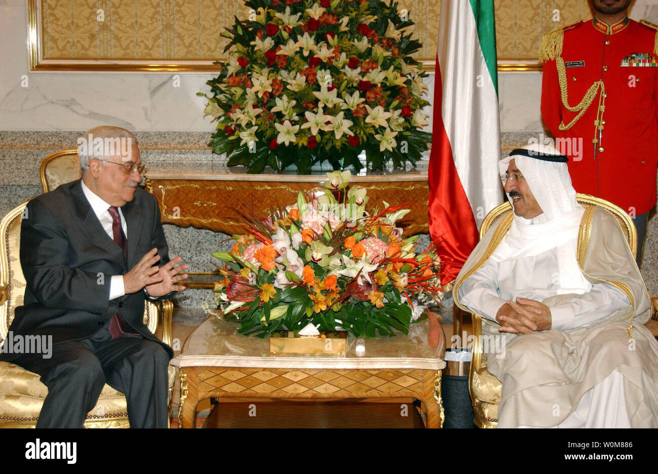 Kuwait's Emir Sheikh Sabah al-Ahmad al-Sabah and Palestinian President ...