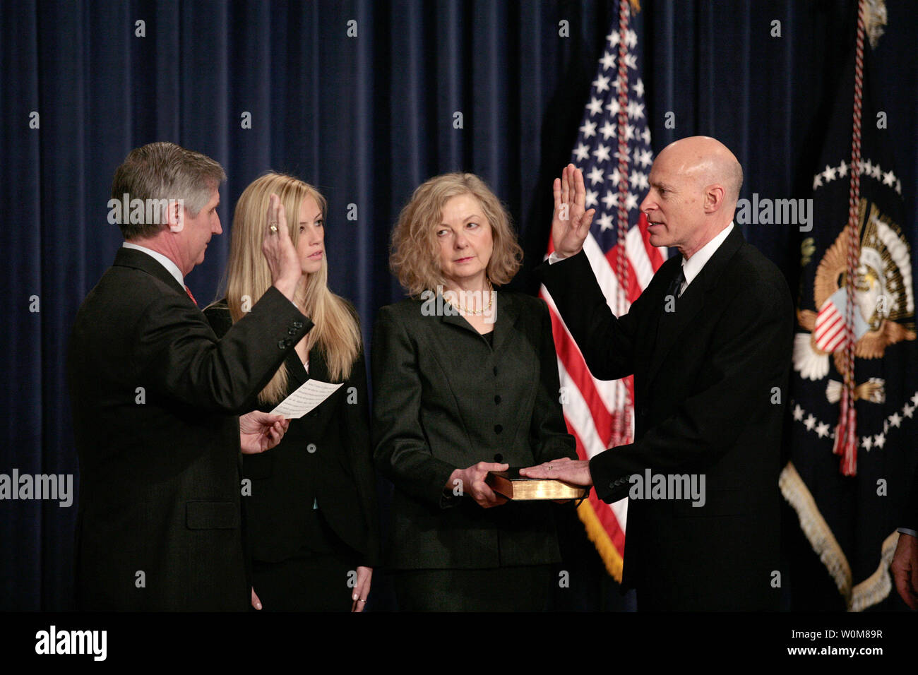 Julie andrew daughter hi-res stock photography and images - Alamy