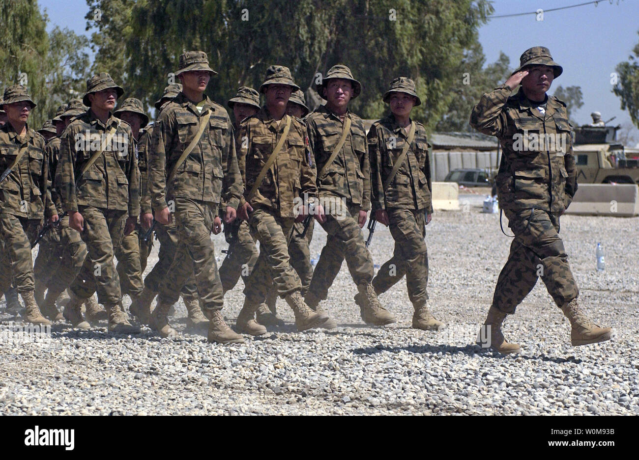 Division change of command hi-res stock photography and images - Alamy