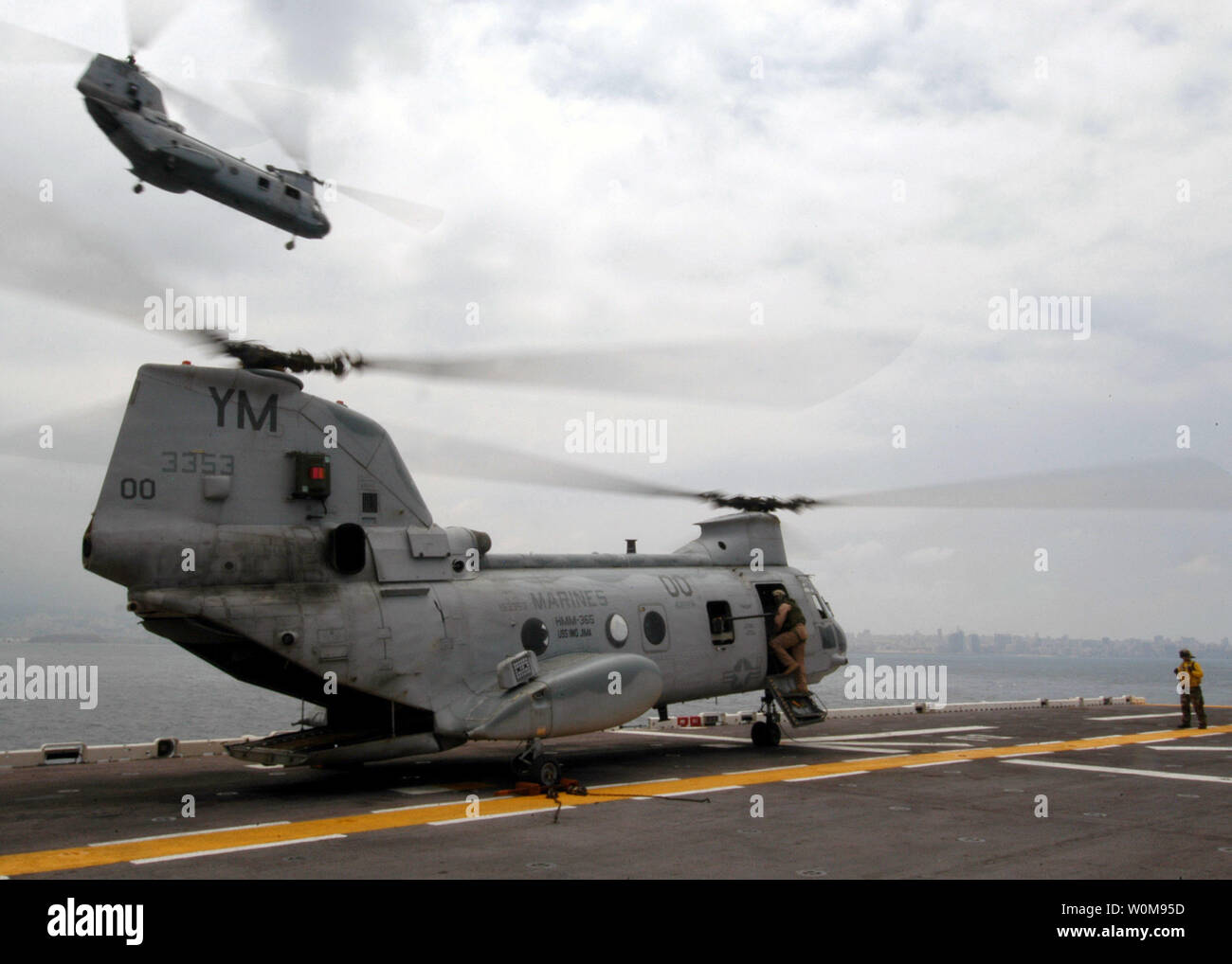 A CH-46 Sea Knight helicopter from Medium Helicopter Squadron 365 takes ...