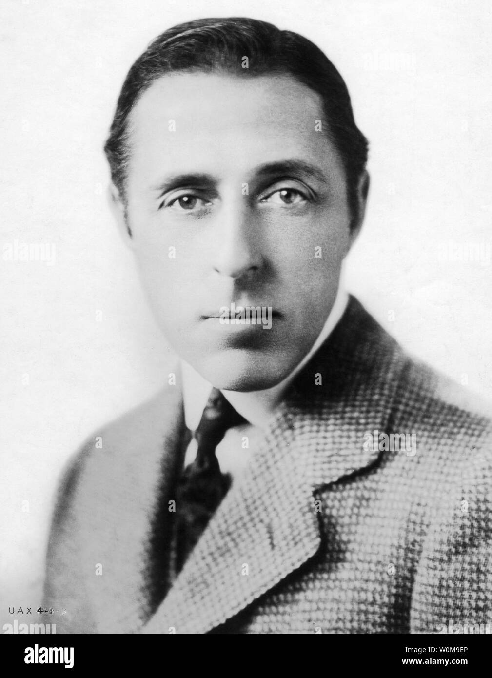 D. W. GRIFFITH Portrait circa 1915 pioneer director / writer / producer ...