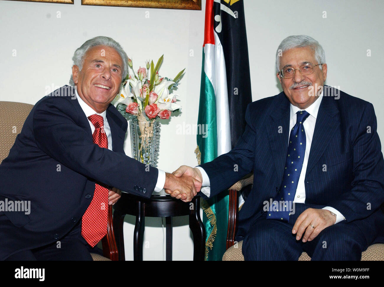 Palestinian President Mahmoud Abbas (R) meets with Special Envoy of the ...