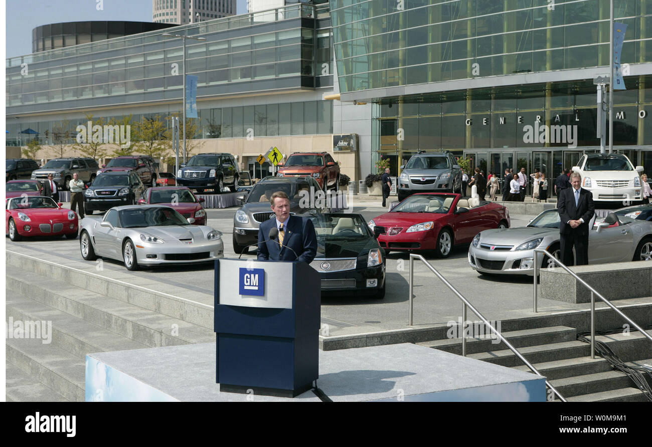 General Motors Chairman and CEO Rick Wagoner announces GM will provide ...