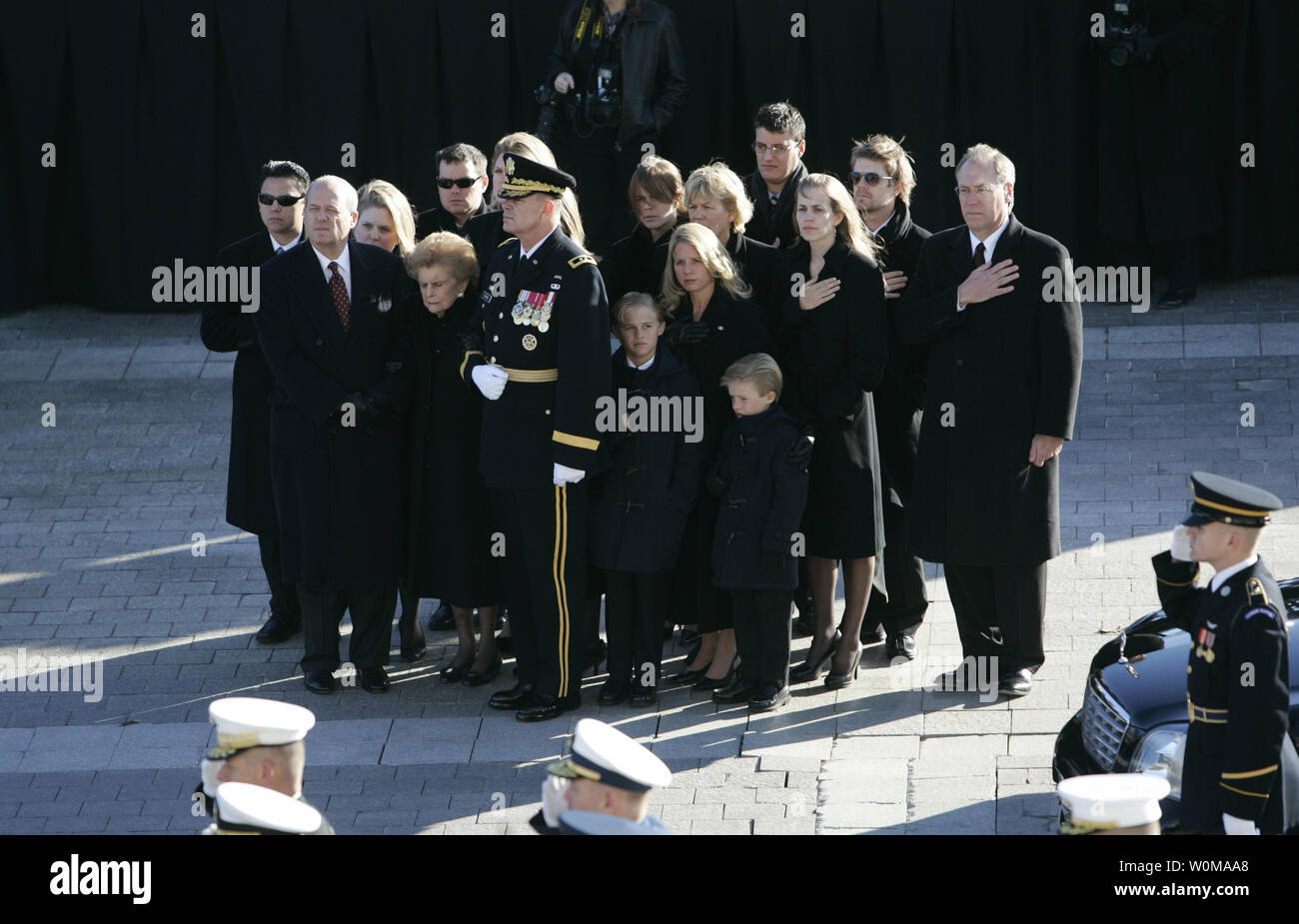 Maj gen r ford hi-res stock photography and images - Alamy