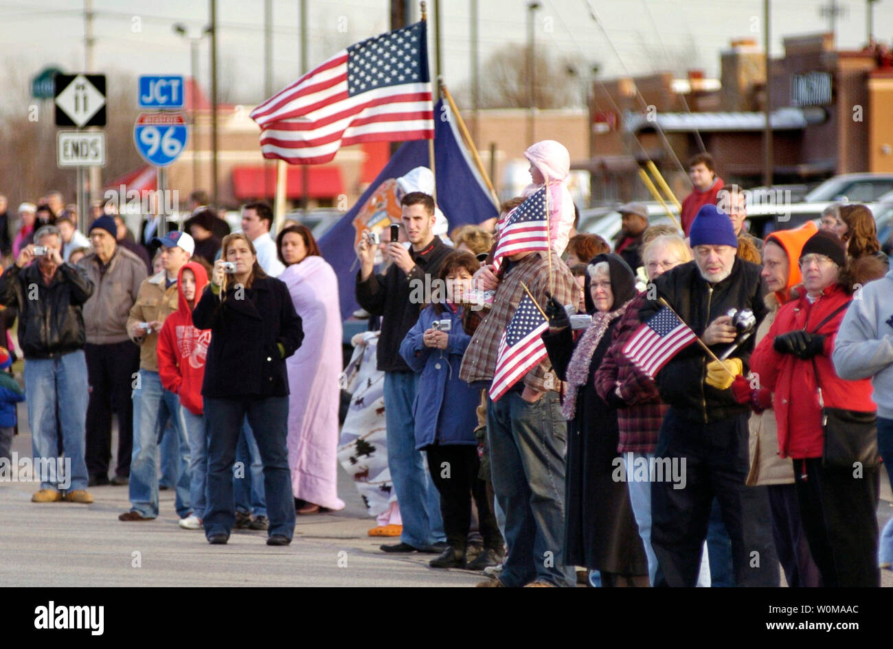 Motorcade route hi-res stock photography and images - Alamy