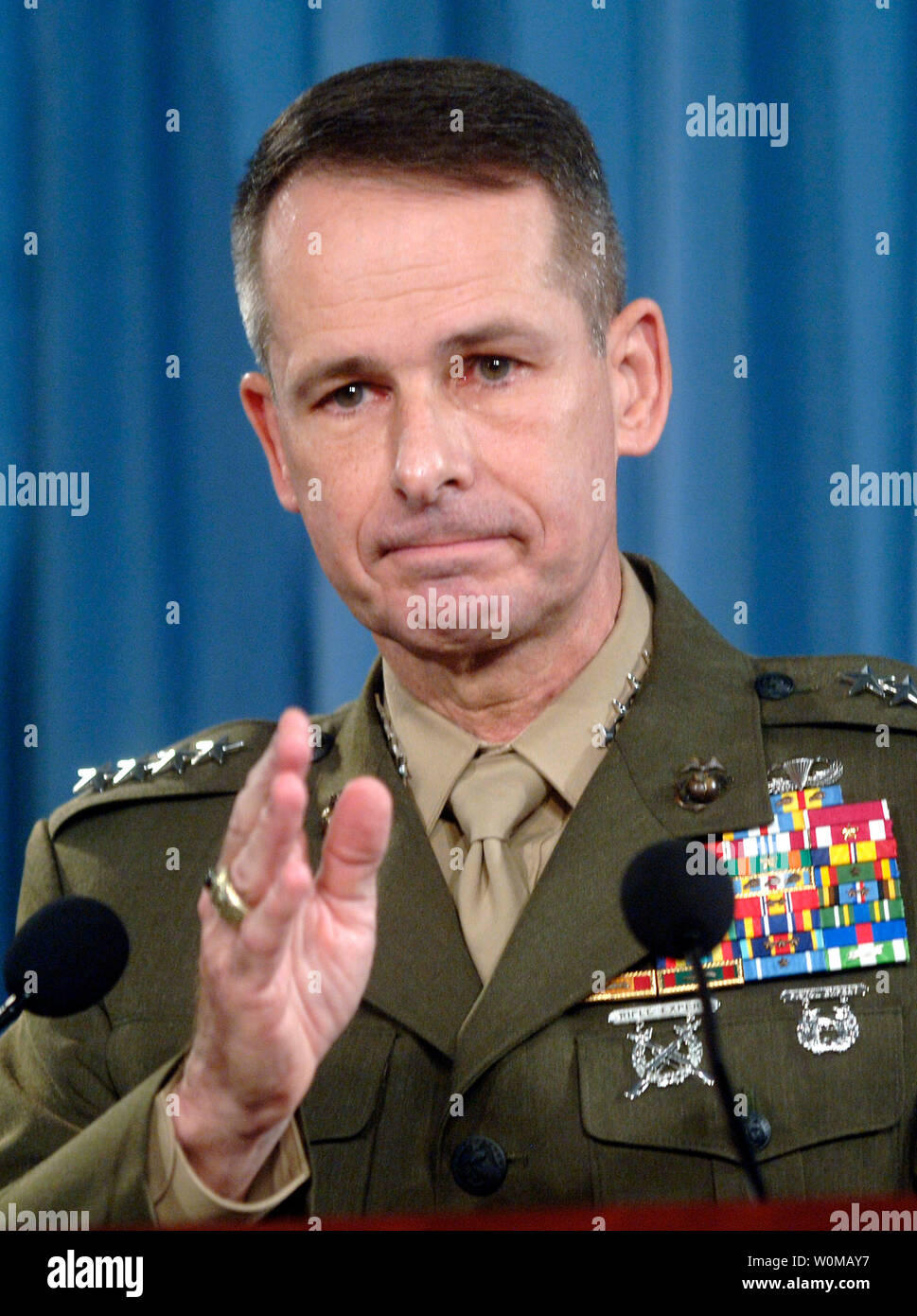 Files peter hi-res stock photography and images - Alamy