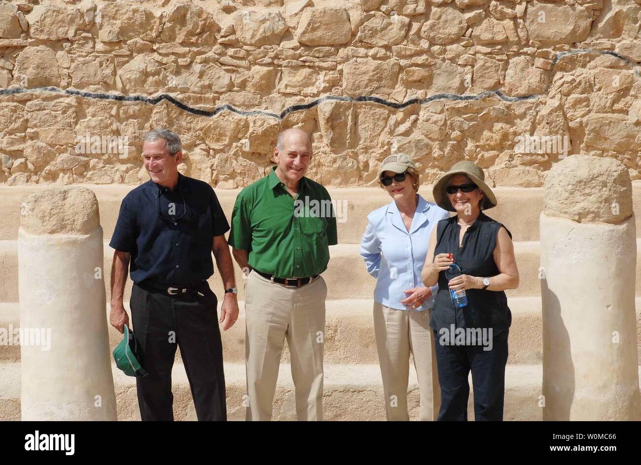 Laura milner hi-res stock photography and images - Alamy