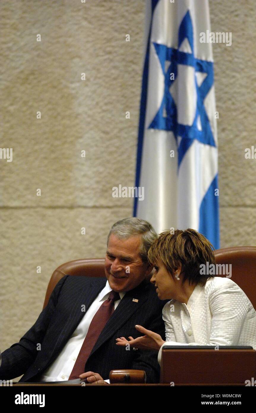 Itzik hi-res stock photography and images - Alamy