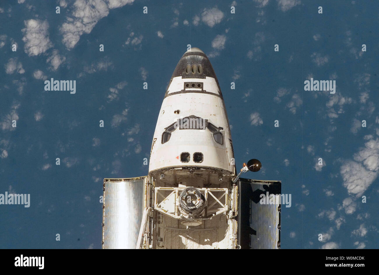 An overhead view of the exterior of space shuttle Discovery's crew ...