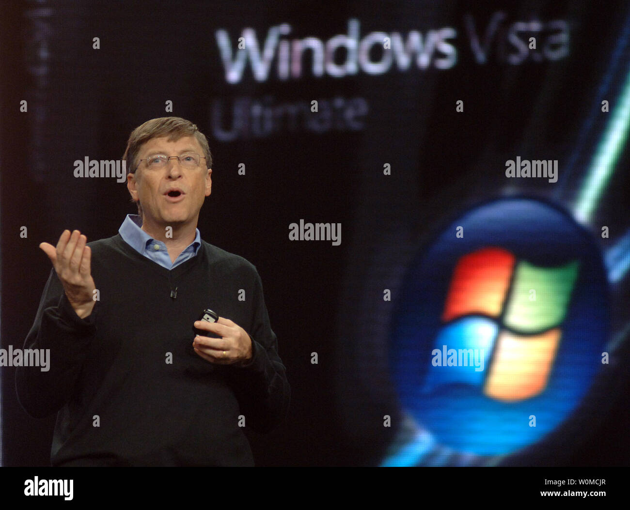 Bill gates windows launch hi-res stock photography and images - Alamy Bill gates windows launch hi-res stock photography and images - Alamy