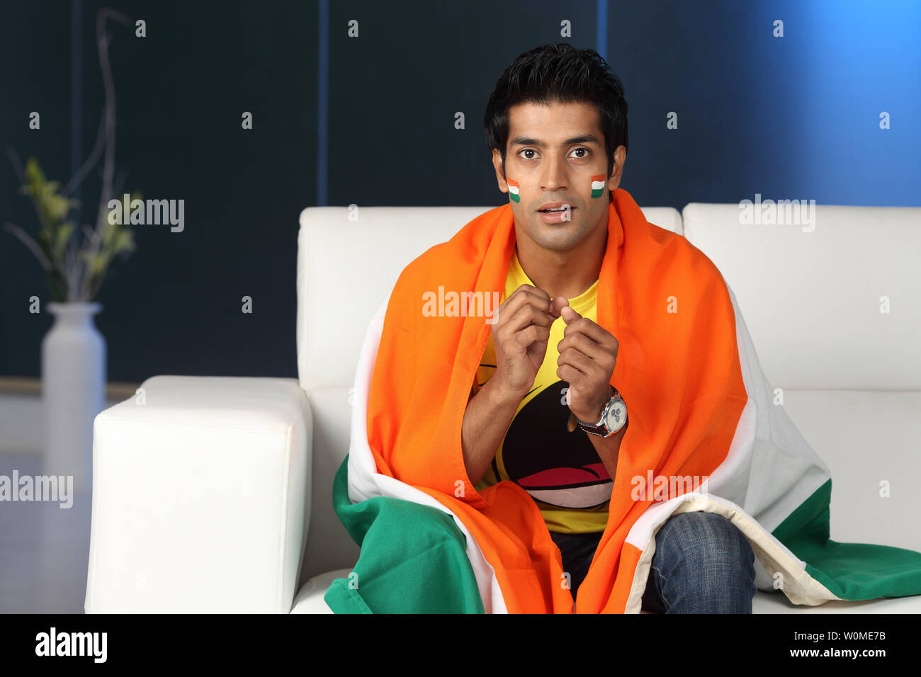 Tricolour face paint hi-res stock photography and images - Alamy