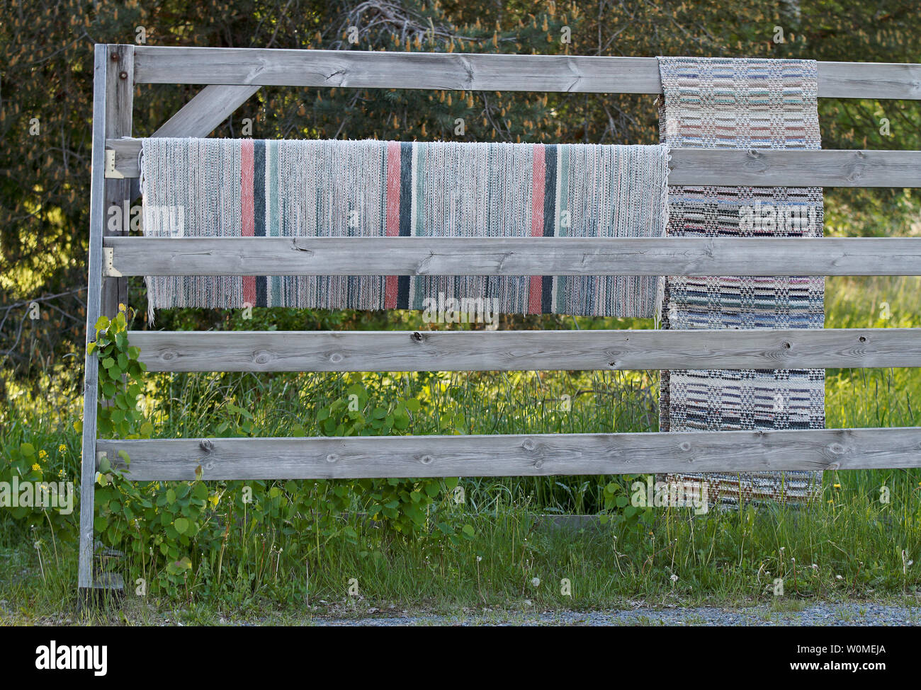 Rag weaving hi-res stock photography and images - Alamy