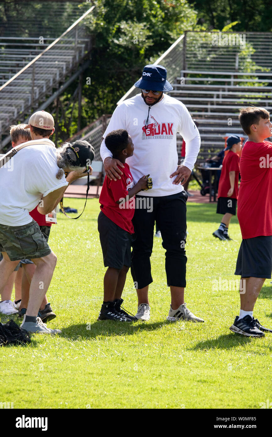 Dak prescott hi-res stock photography and images - Alamy