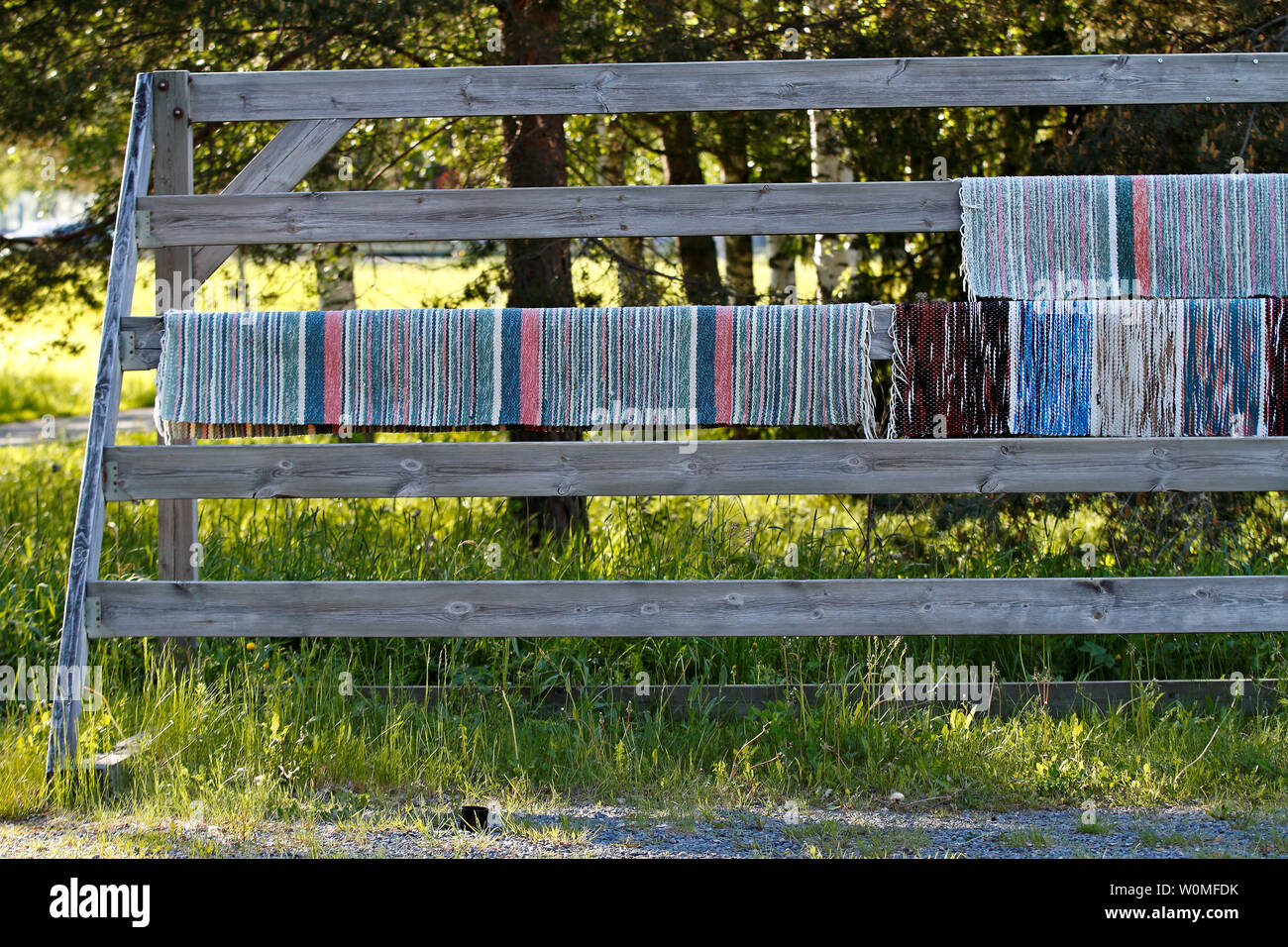 Rag weaving hi-res stock photography and images - Alamy
