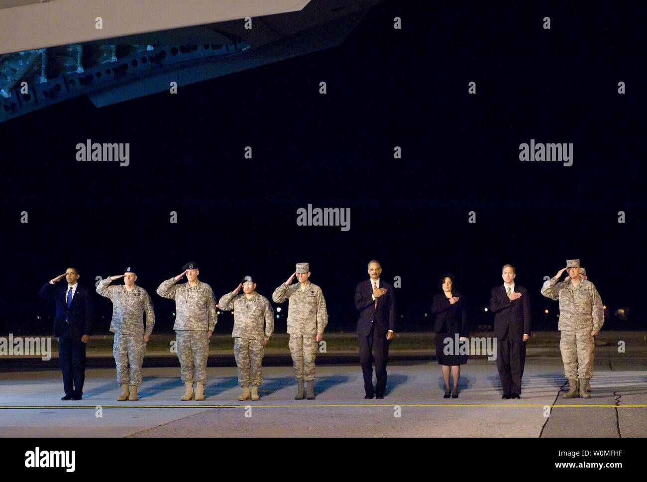 President Barack Obama, U.S. Army Maj. Gen. Daniel V. Wright, Army Brig ...