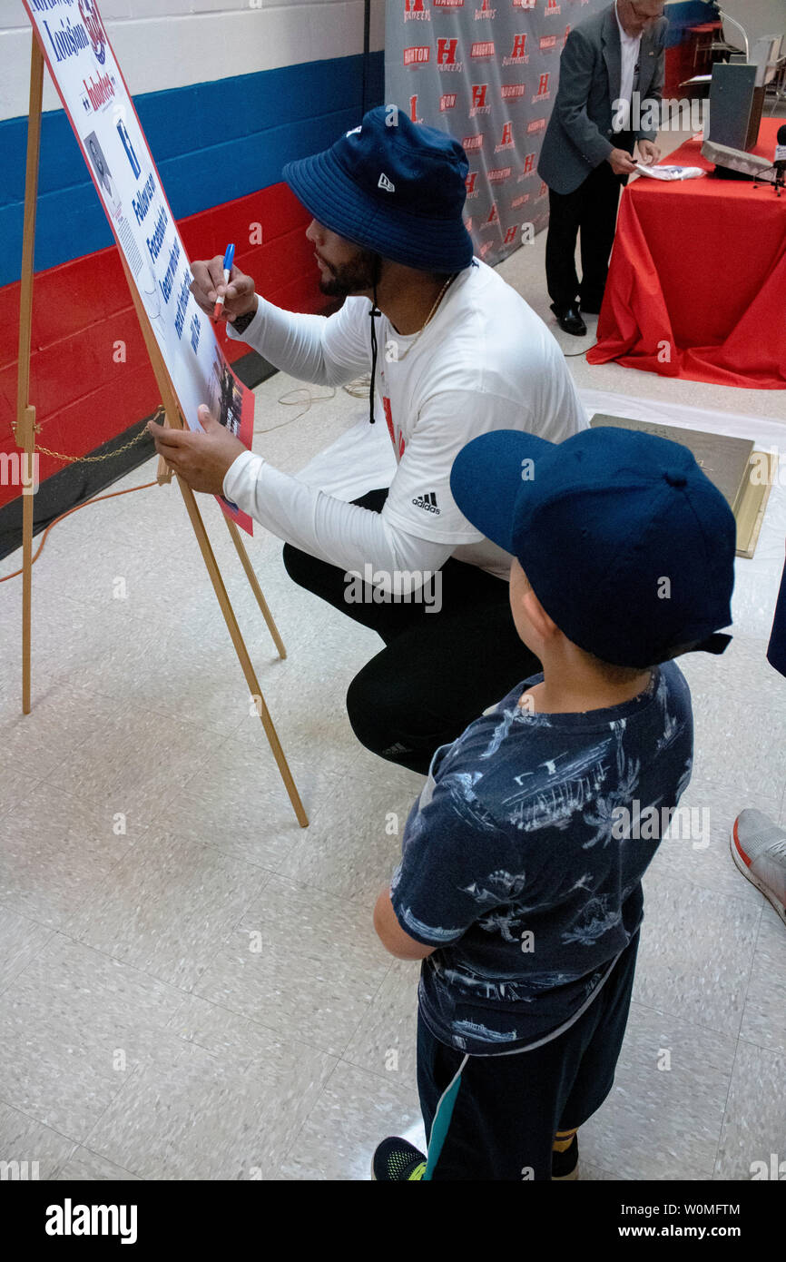 Dak prescott hi-res stock photography and images - Alamy