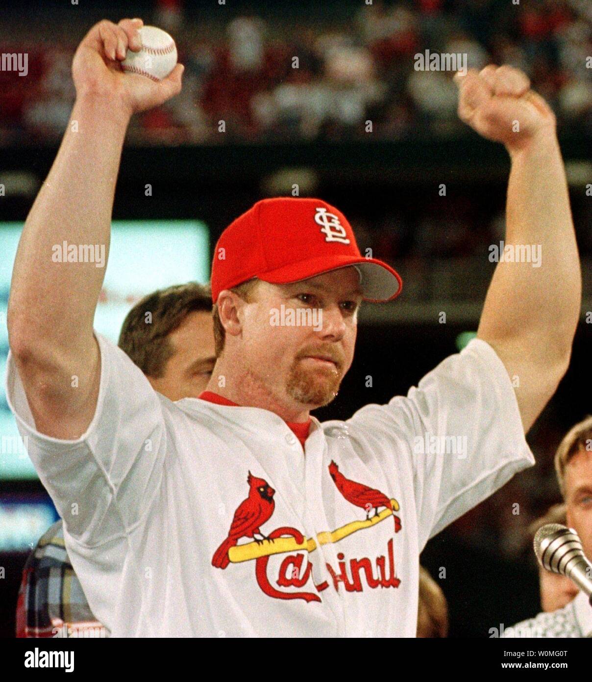 Mark mcgwire hi-res stock photography and images - Alamy