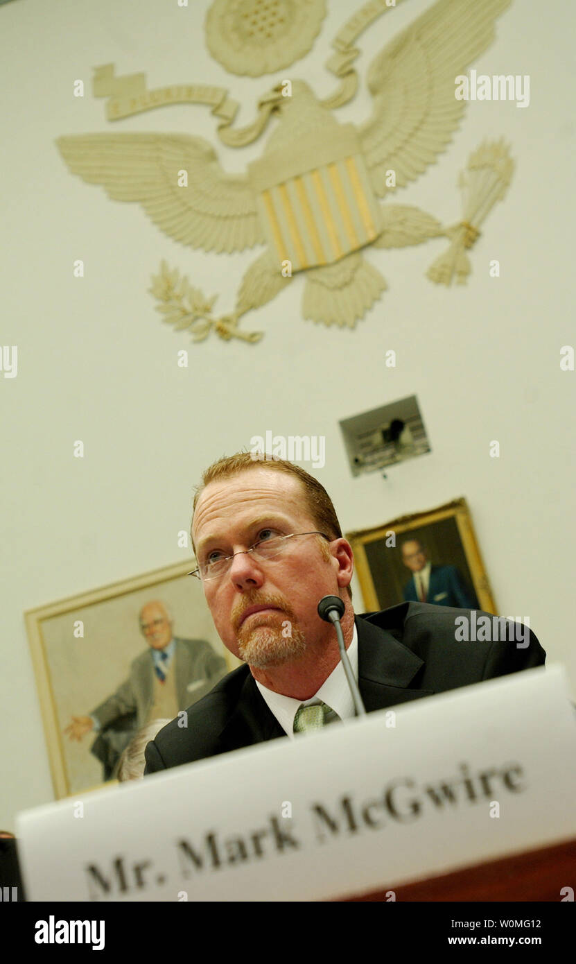 Mark mcgwire hi-res stock photography and images - Alamy