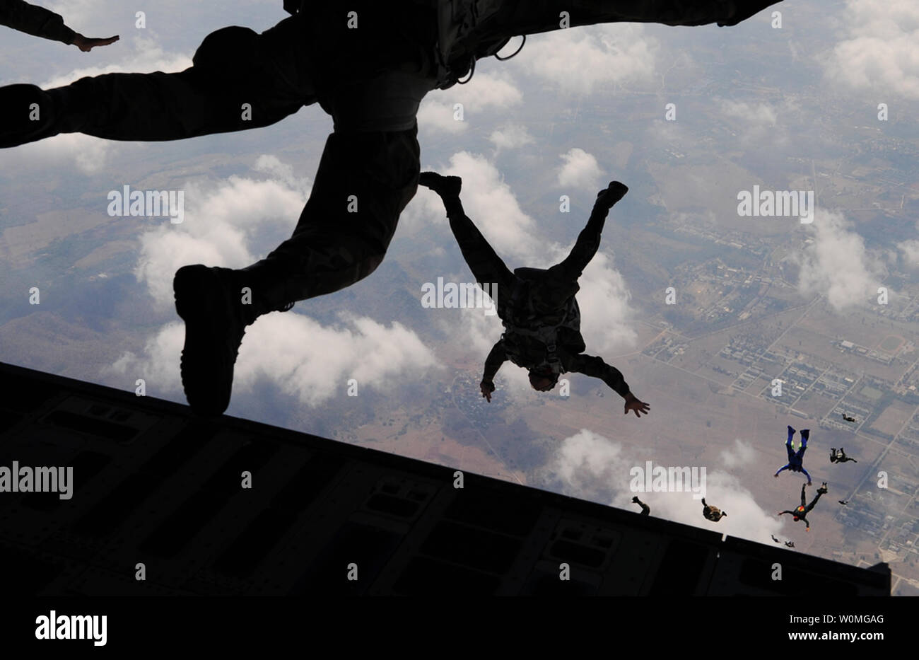 Jumpmasters hi-res stock photography and images - Alamy