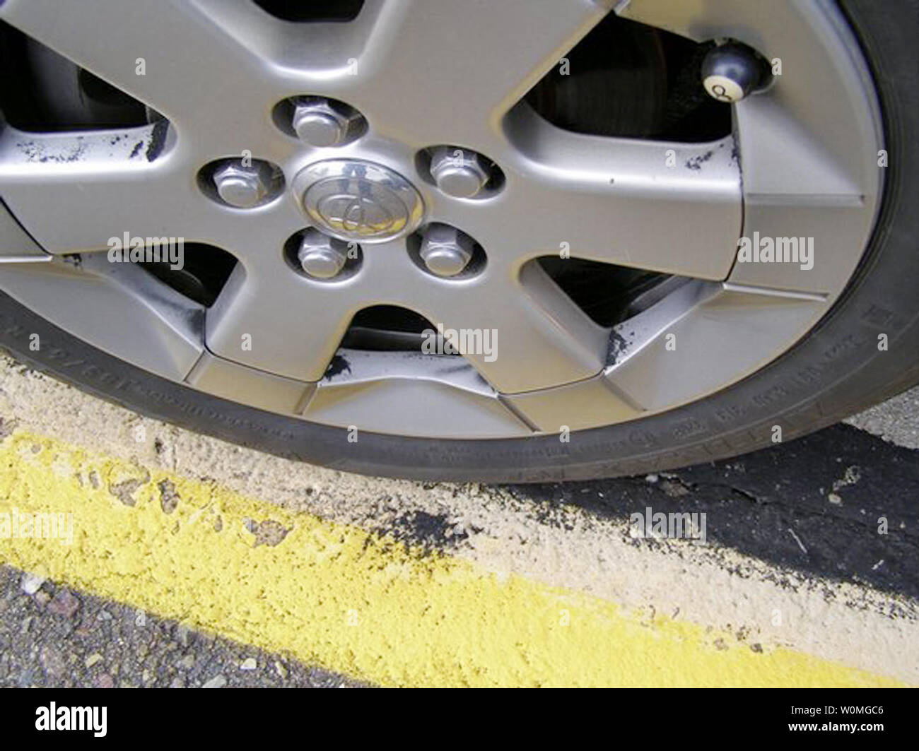 California highway patrol chp car hi-res stock photography and images ...