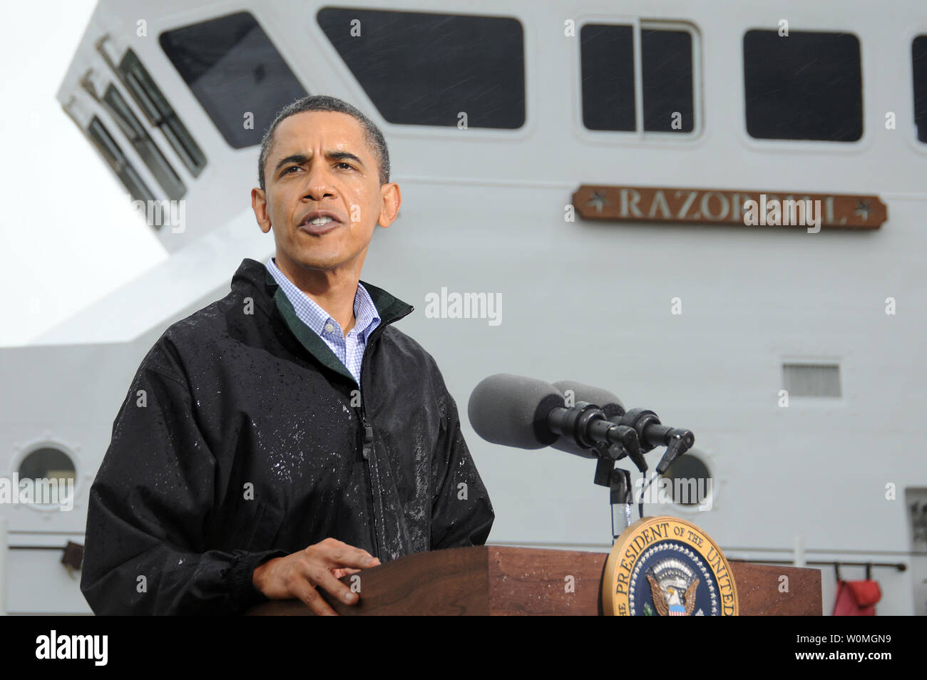 Oil rig explosion in the gulf coast hi-res stock photography and images ...