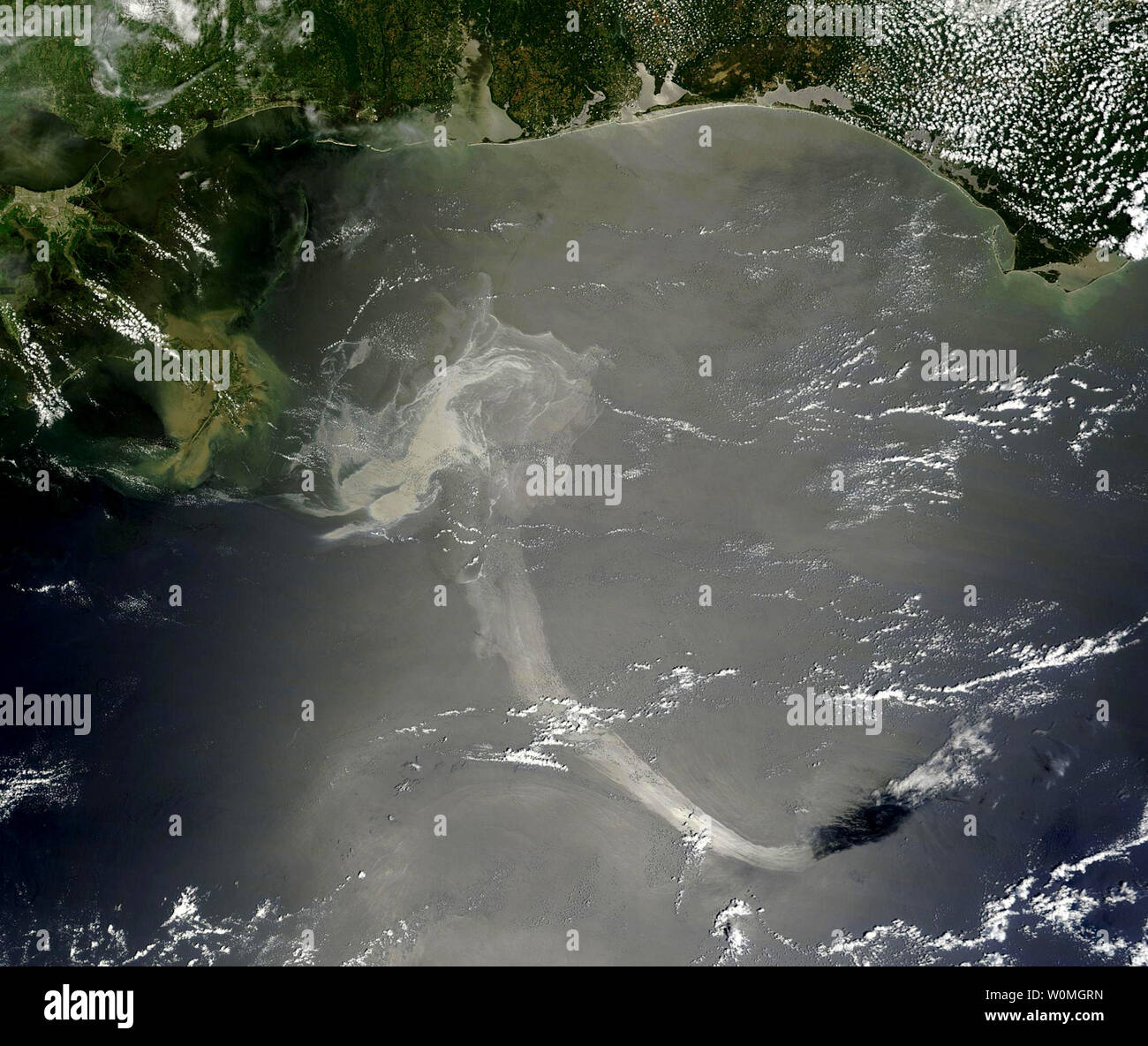 NASA's Terra satellite captured a visible satellite image of the Gulf ...