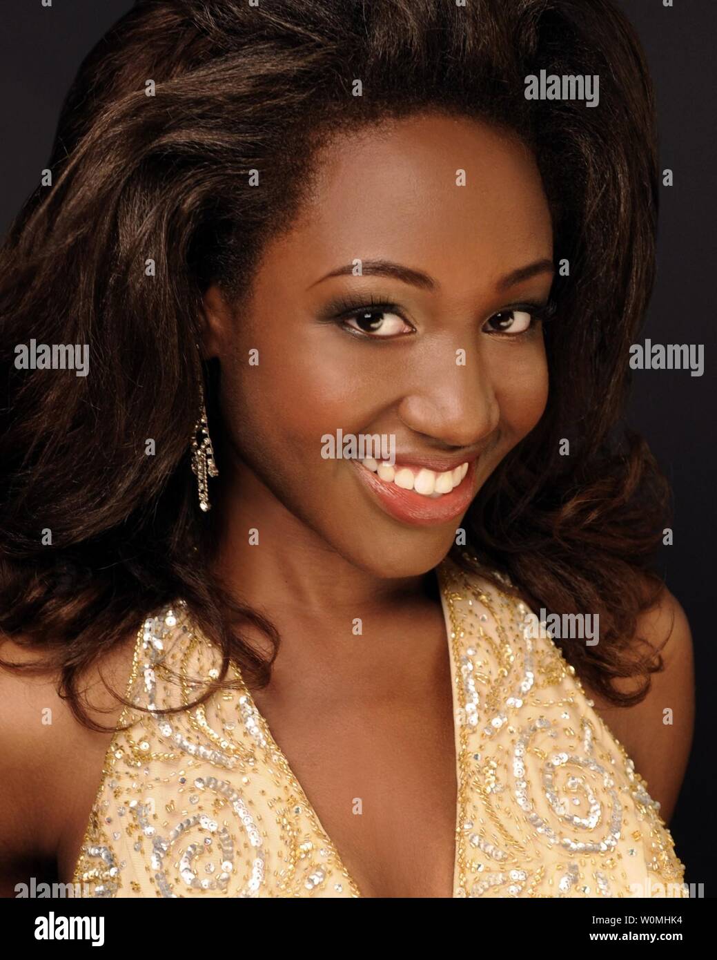 Deborah Bull's Instagram, Twitter & Facebook on IDCrawl