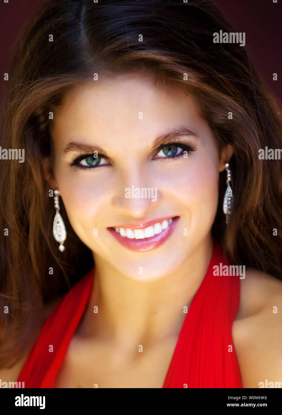 Miss South Dakota Loren Vaillancourt will compete in the 2011 Miss ...
